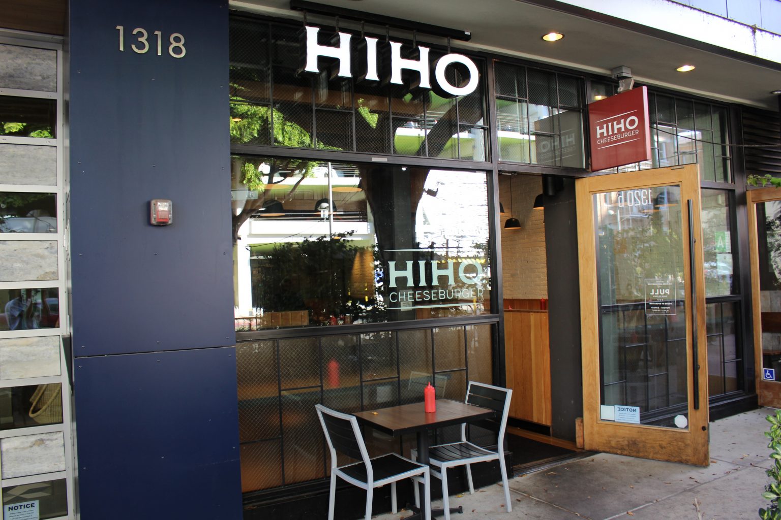 8 Best Places to Eat in Santa Monica - Los Angeles Traveler