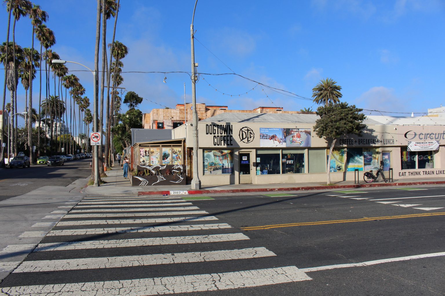 8 Best Places to Eat in Santa Monica - Los Angeles Traveler